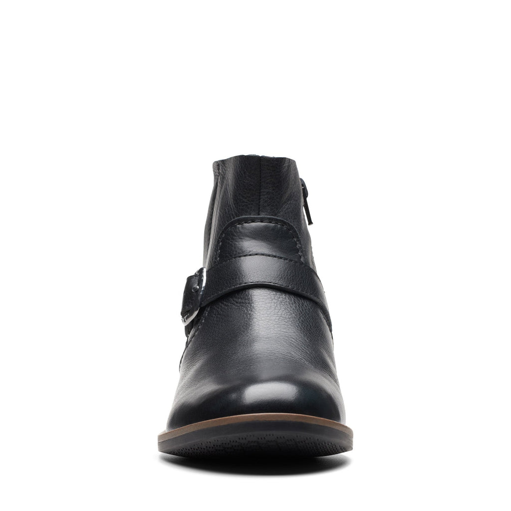 Clarks Camzin Loop 26174150 Womens Black Wide Leather Ankle & Booties ...
