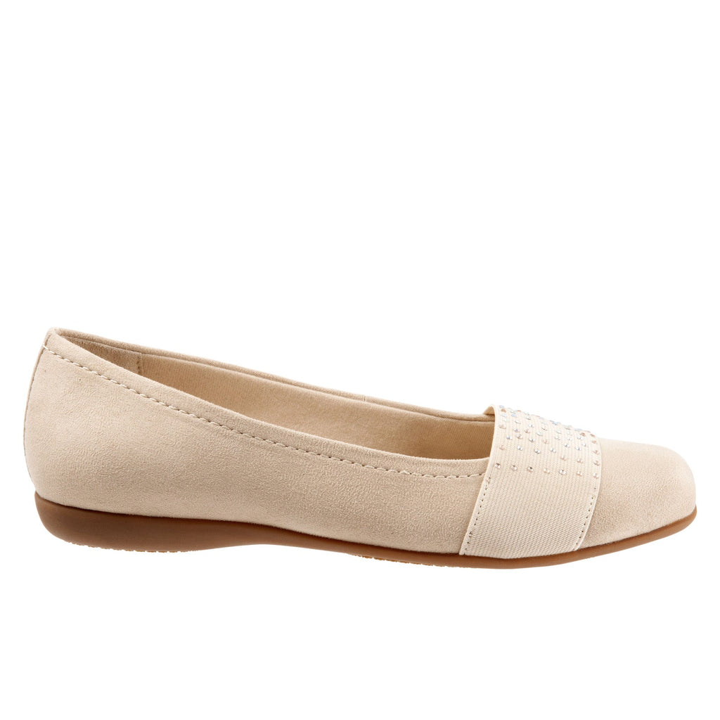 Trotters Samantha T1812-134 Womens Beige Extra Wide Ballet Flats Shoes ...